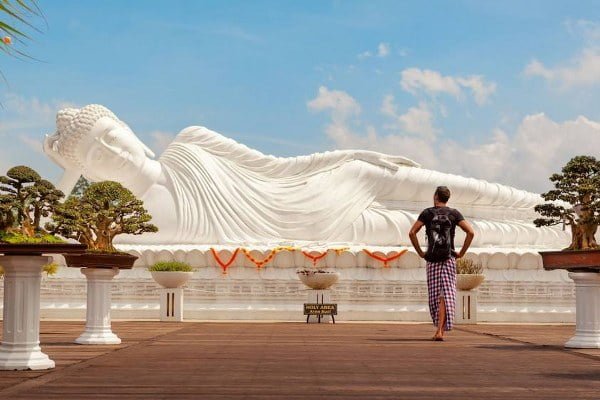 Vihara Dharma Giri - Kuta Rental - Sewa Mobil Lepas Kunci Bali